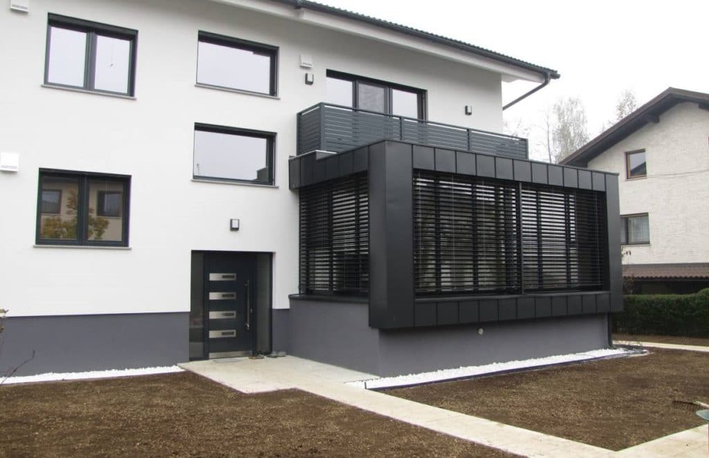 Velej – MCA Holding